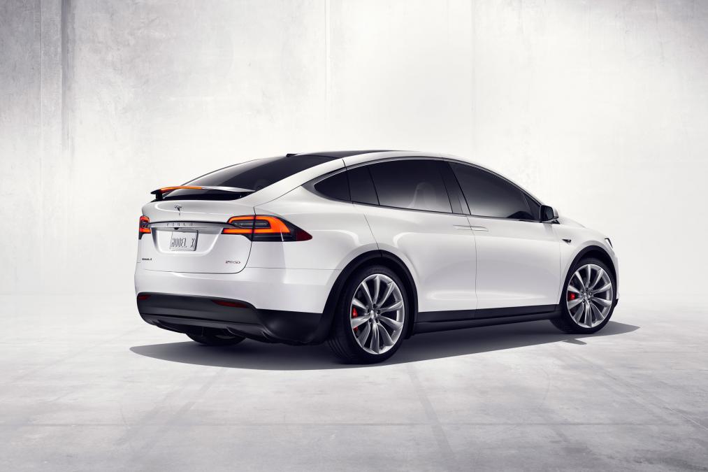 テスラ「モデルX」発表;公式デザイン画像集! - NEWCAR-DESIGN テスラ「モデルX」発表;公式デザイン画像集! - NEWCAR-DESIGN