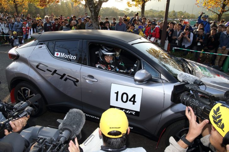 トヨタ「新型C-HR」ラリー仕様が登場でデモ走行！ - NEWCAR-DESIGN
